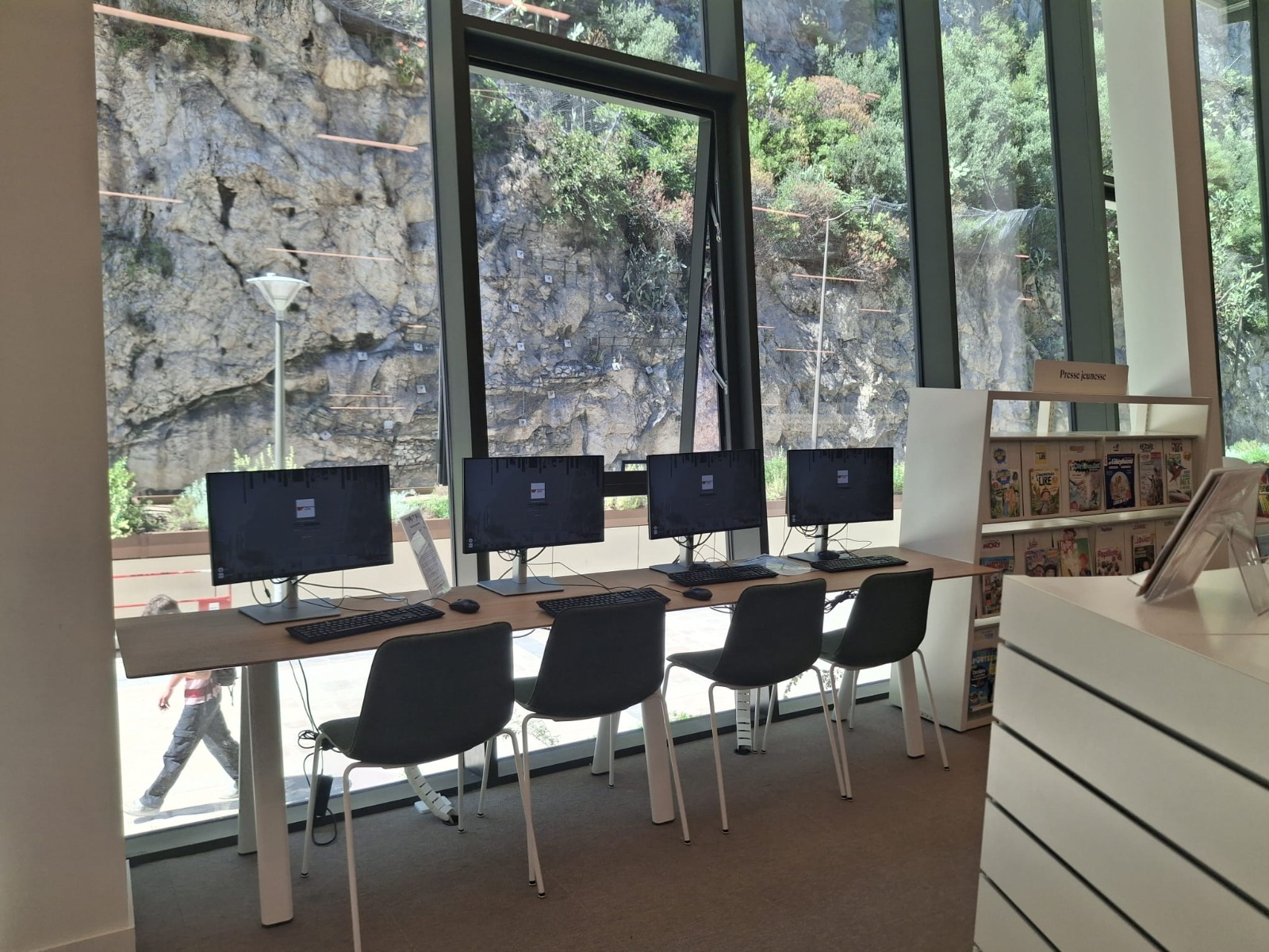 PRINCESS CAROLINE MEDIATHEQUE MONACO - Platinum Nanny