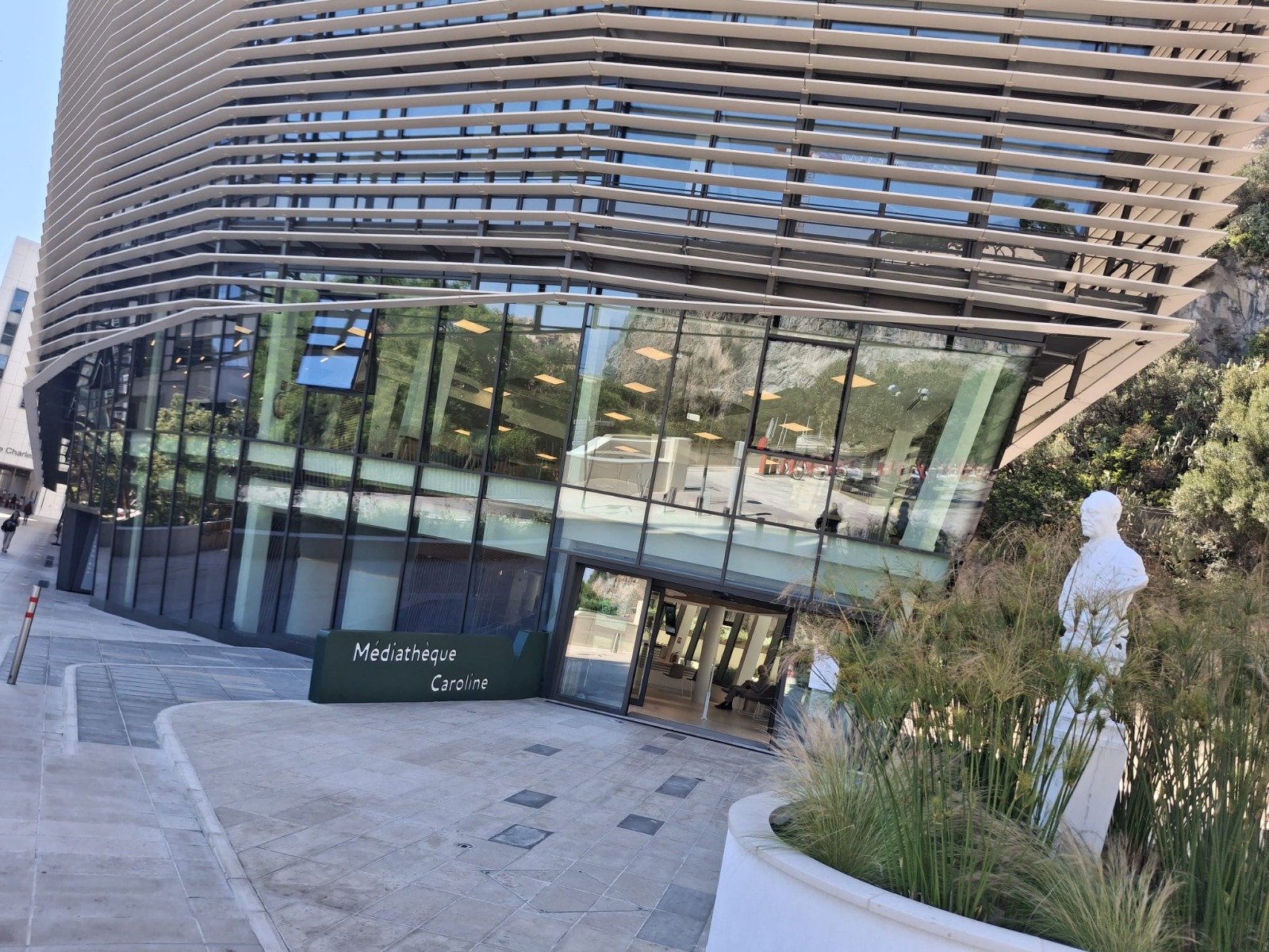 PRINCESS CAROLINE MEDIATHEQUE MONACO - Platinum Nanny